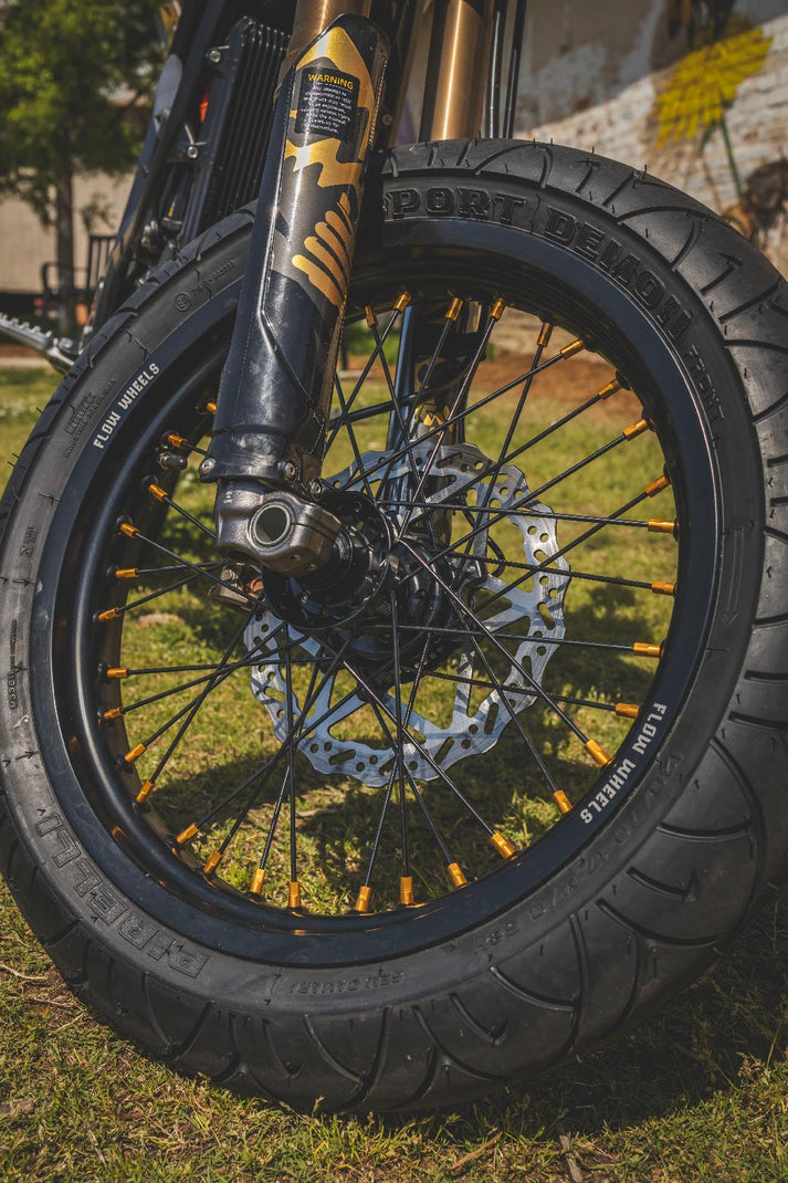 Surron Ultra Bee 17" Supermoto wheelset with tires – flowwheels